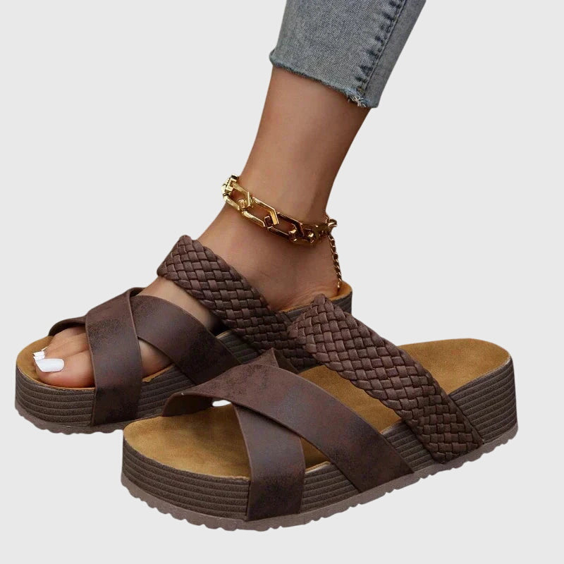 Giulia - Casual Sandals with Comfortable Support